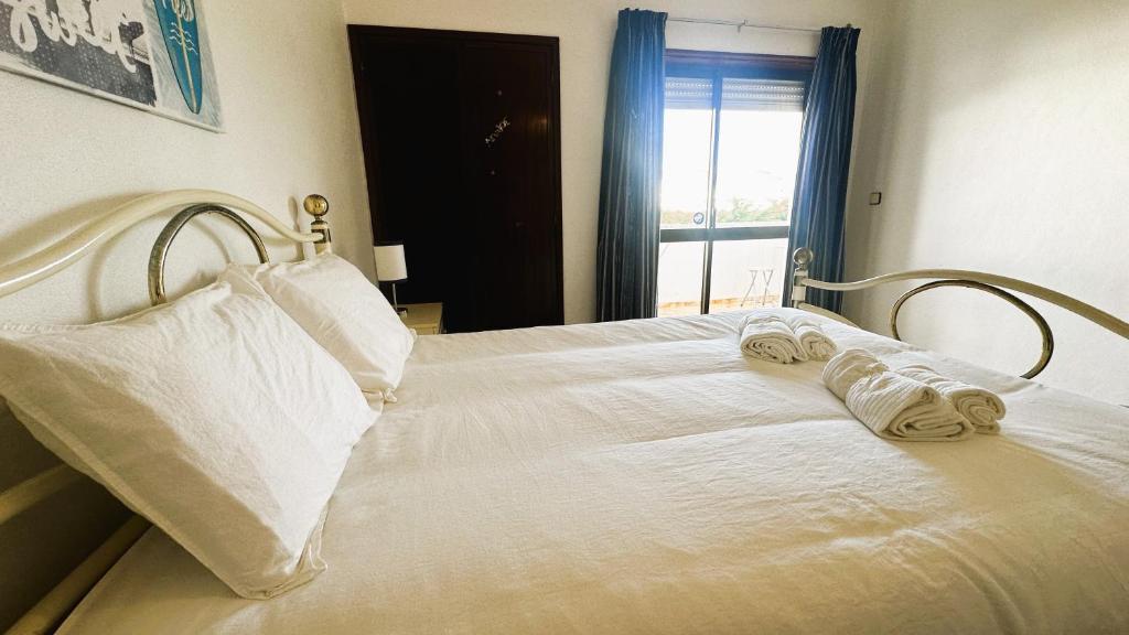 Charles Beach House - Baleal, Ferrel – Updated 2024 Prices
