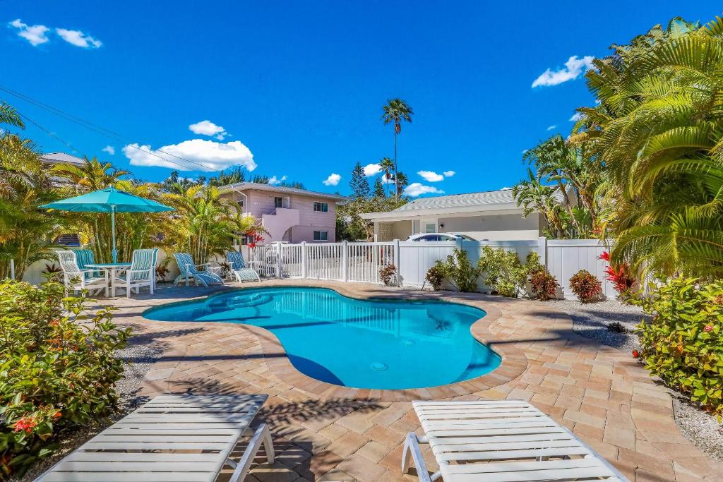 Mermaid's Purse, Anna Maria (updated prices 2025)