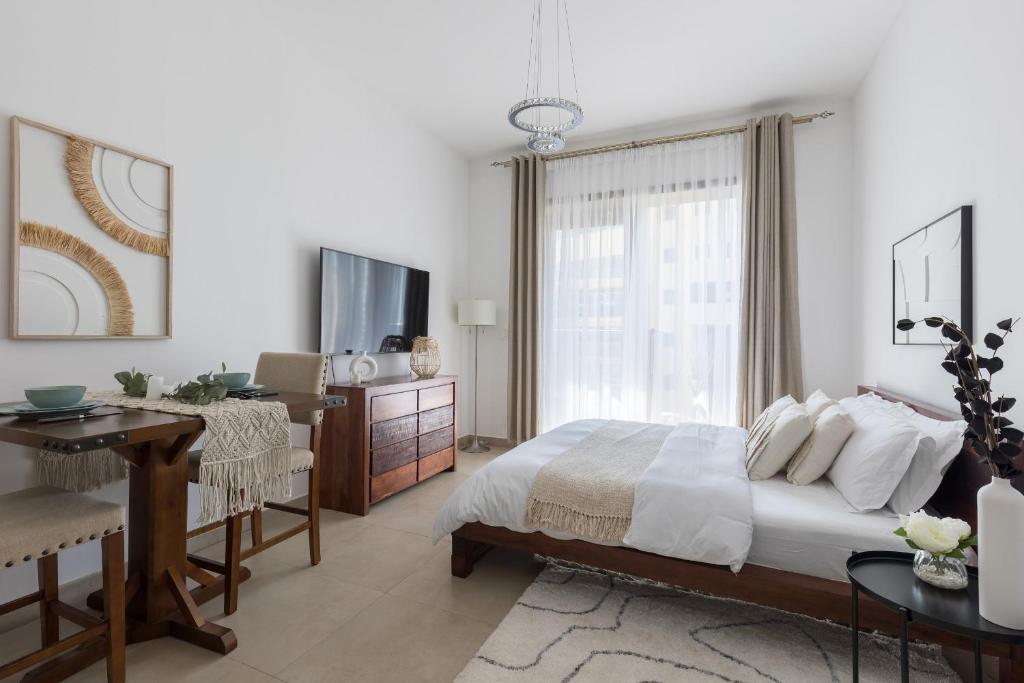 Fancy studio in Sparkle Tower, Dubai (updated prices 2025)