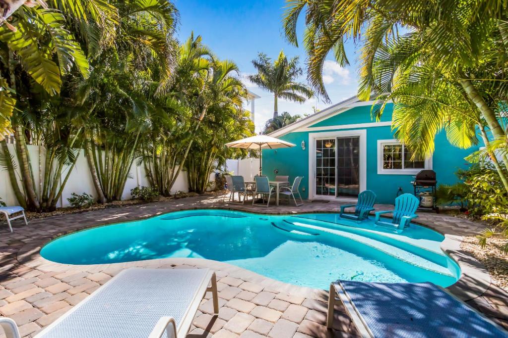 Addison's Beach House, Holmes Beach (updated prices 2026)