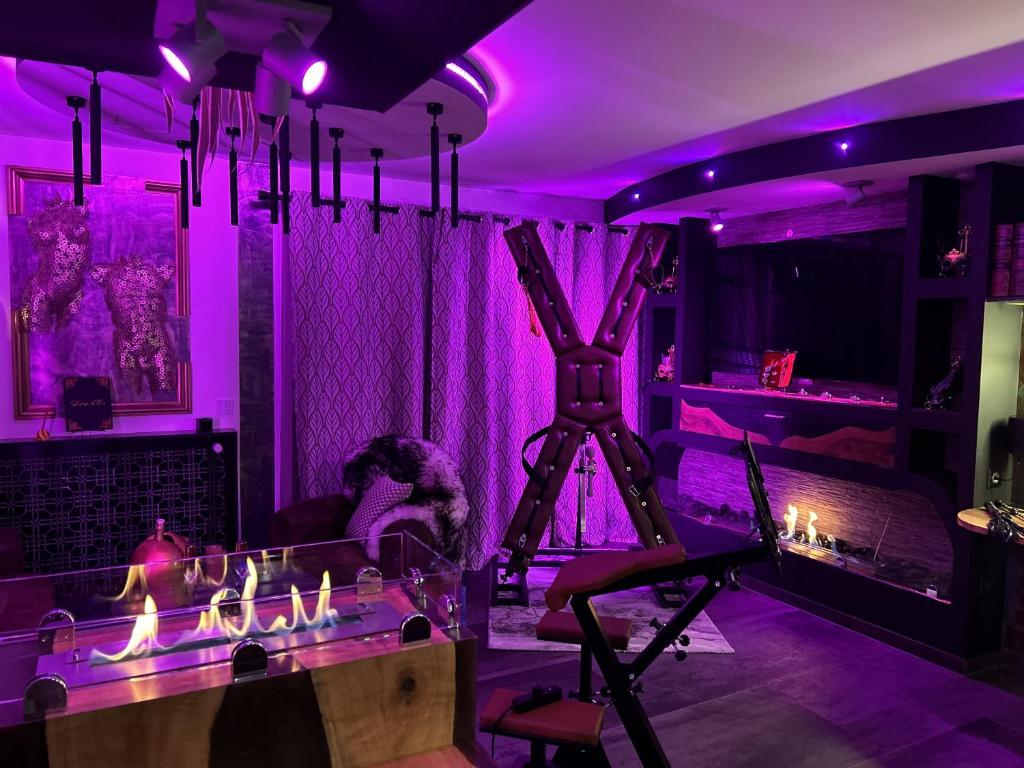 Love And Sex Room Haut De Gamme Avec Spa Privatif Ferney Voltaire