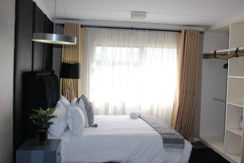 Crestline at The Paddock, Sandton (updated prices 2026)