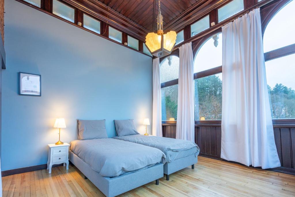 Château Constance, 19 personnes, La-Roche-en-Ardenne – Tarifs 2024