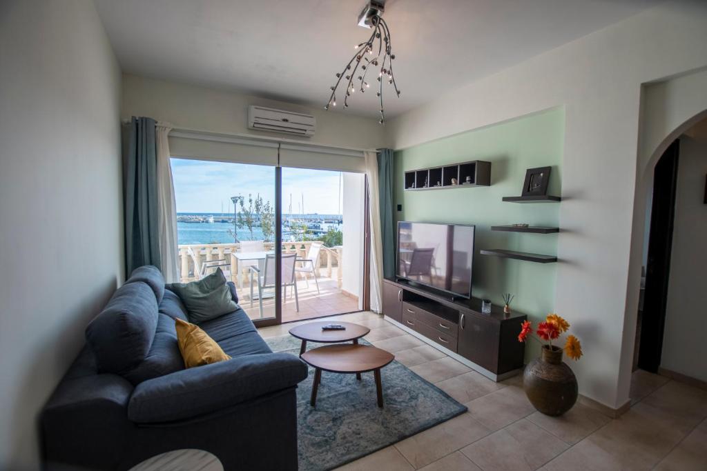 Glabur Stays! The One -1 - Elite Marina Front!, Zygi (updated prices 2025)