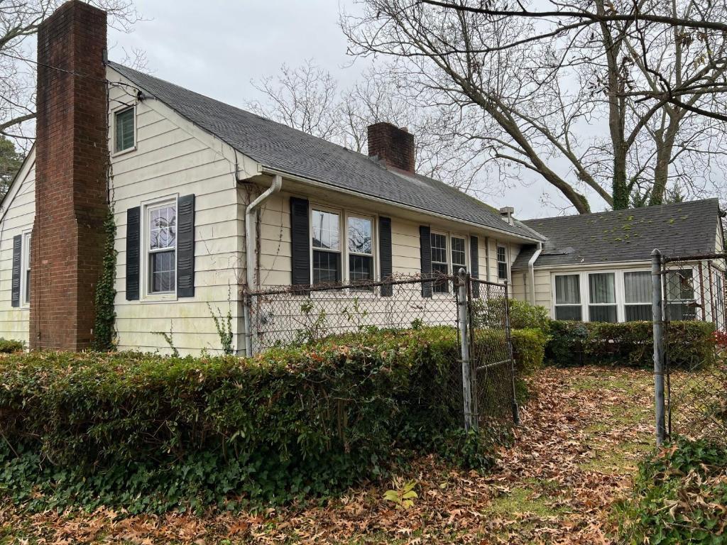 Tri-Level home - 5 BR 2 BA - Extended Stays, Wi-Fi home, Norfolk ...