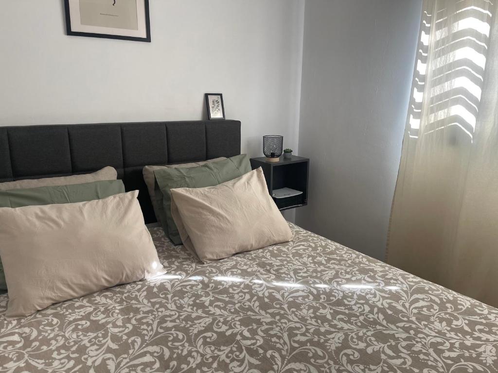 Astral-Habitación Doble Privada en Casa Compartida-Übica2, Mairena del Aljarafe (precios ...