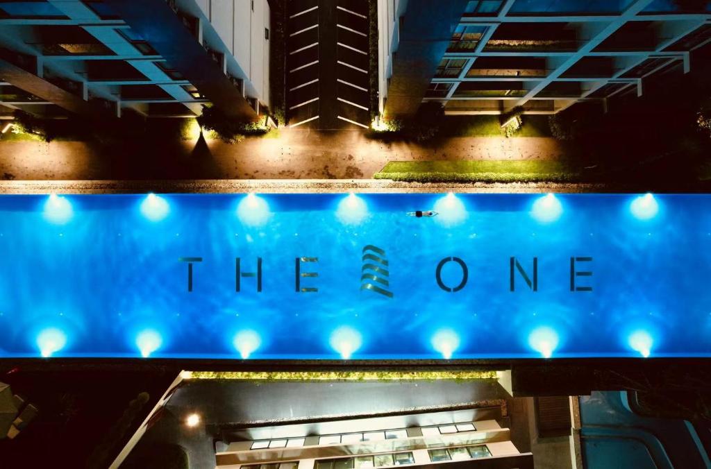 3 Min Walk to Central Festival, Infinity Pool, 1 bedroom 1 bathroom ...