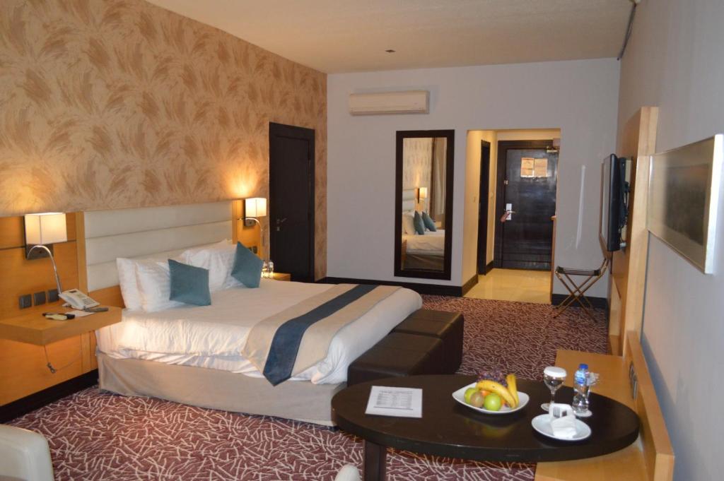 Golden Tulip Hail, Hail (updated prices 2025)