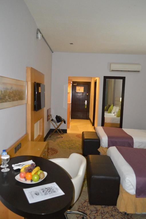 Golden Tulip Hail, Hail (updated prices 2025)