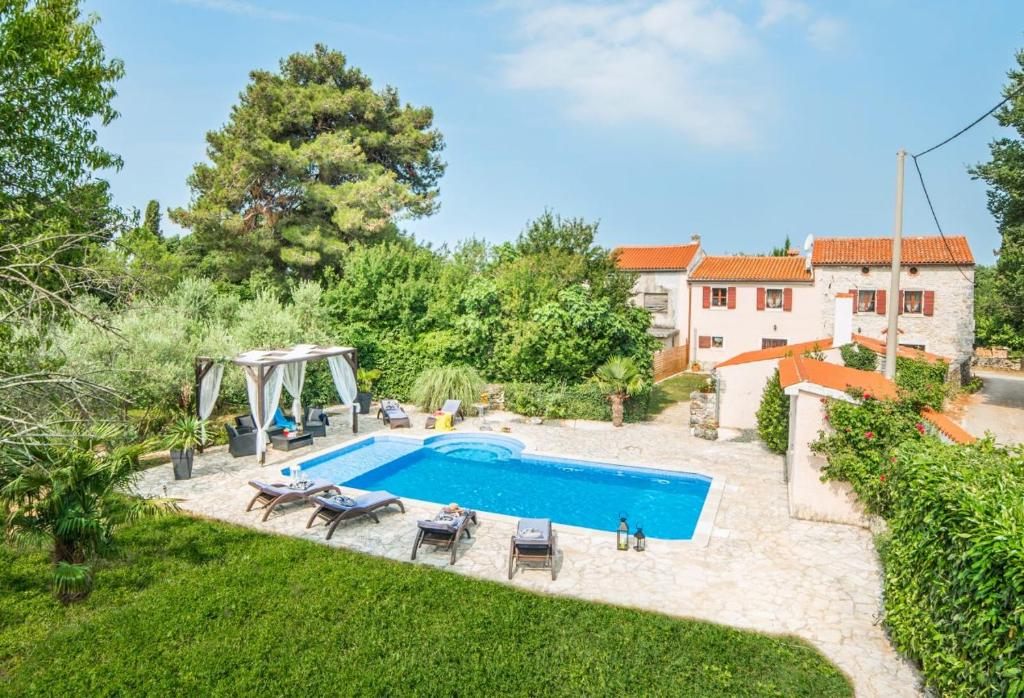 Villa Dina sa bazenom, Marčana (updated prices 2025)
