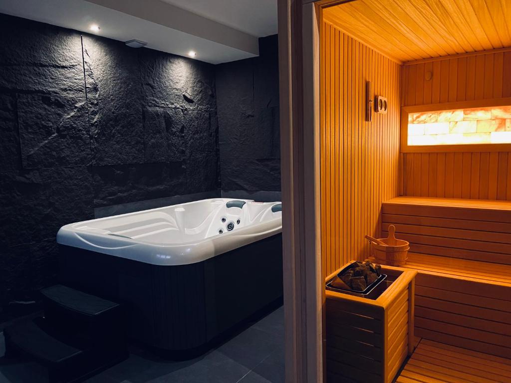 MOZAIK APARTMENTS & SPA - Modern 4-Star Apartments with Exclusive ...