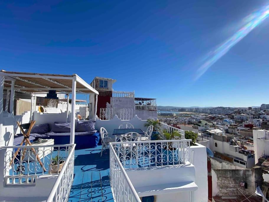 La Noura 3 floors Riad with roof top Terrace over the Medina, Tânger ...