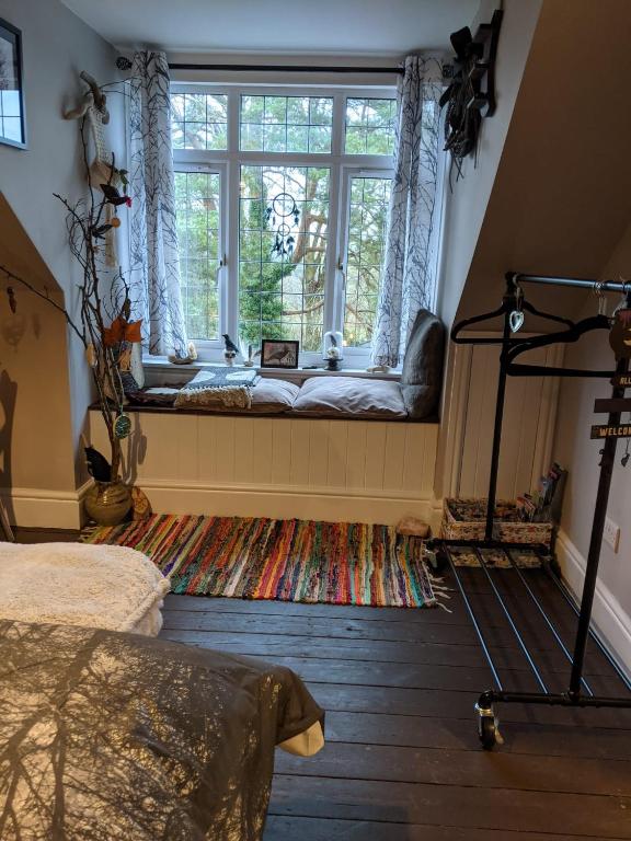 Yawl, Harcombe House, Uplyme (updated prices 2026)