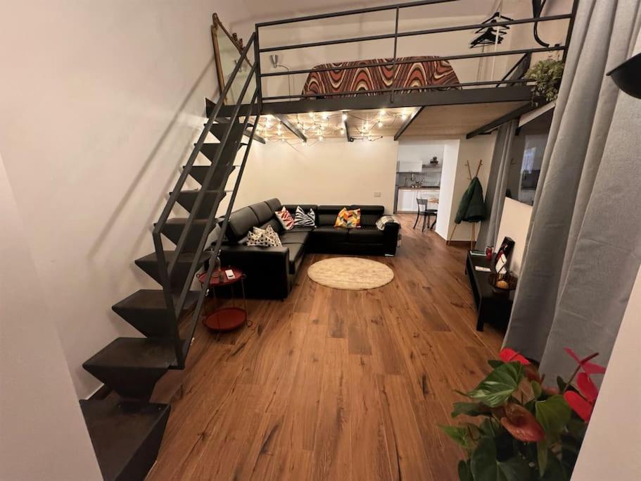 Domus Miraculi: Casa storica nel cuore di Napoli, Naples (updated ...
