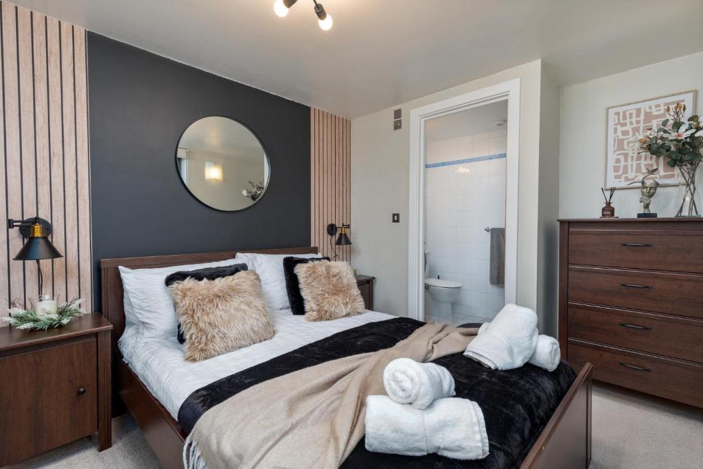 Urban Oasis: Heart of City by Train, Leeds (updated prices 2026)