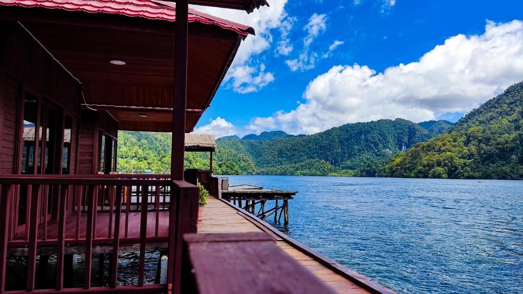 The Mangrove - Ecolodge - Cottage - Restaurant - Kali Biru / Blue River ...