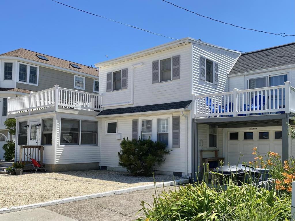 Ocean Block Cottage, Brant Beach (updated prices 2025)