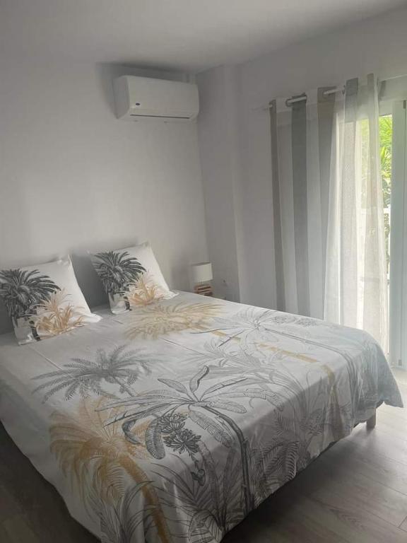 La kaz a roni, Saint-Pierre (updated prices 2026)