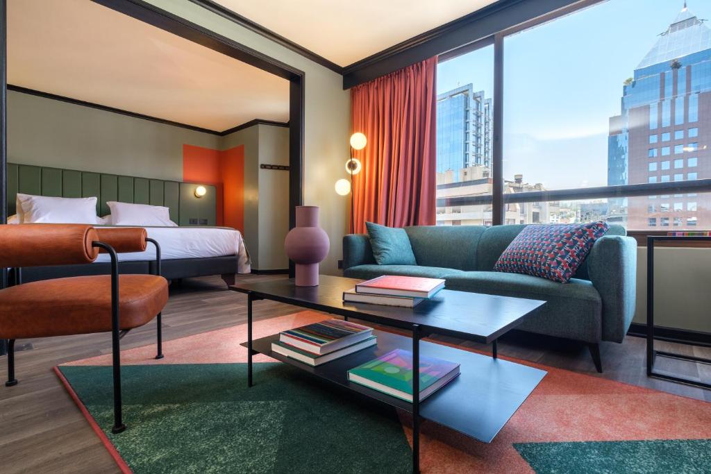 Santiago Apartments