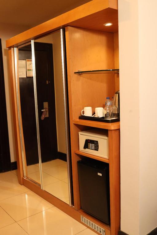 Golden Tulip Hail, Hail (updated prices 2025)