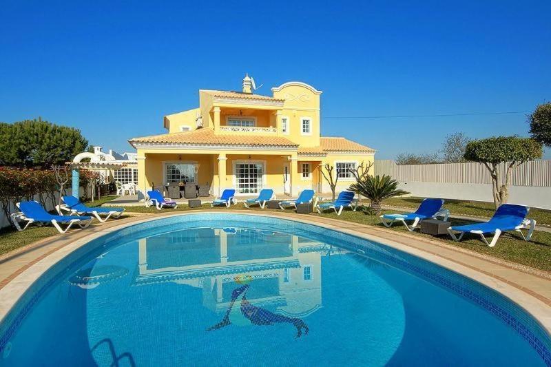 VILLA LINDA Palace, Guia (updated prices 2025)
