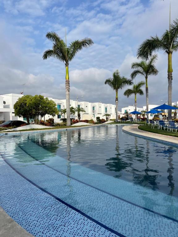 Villa hermosa exclusiva en Salinas, Salinas (precios actualizados 2025)