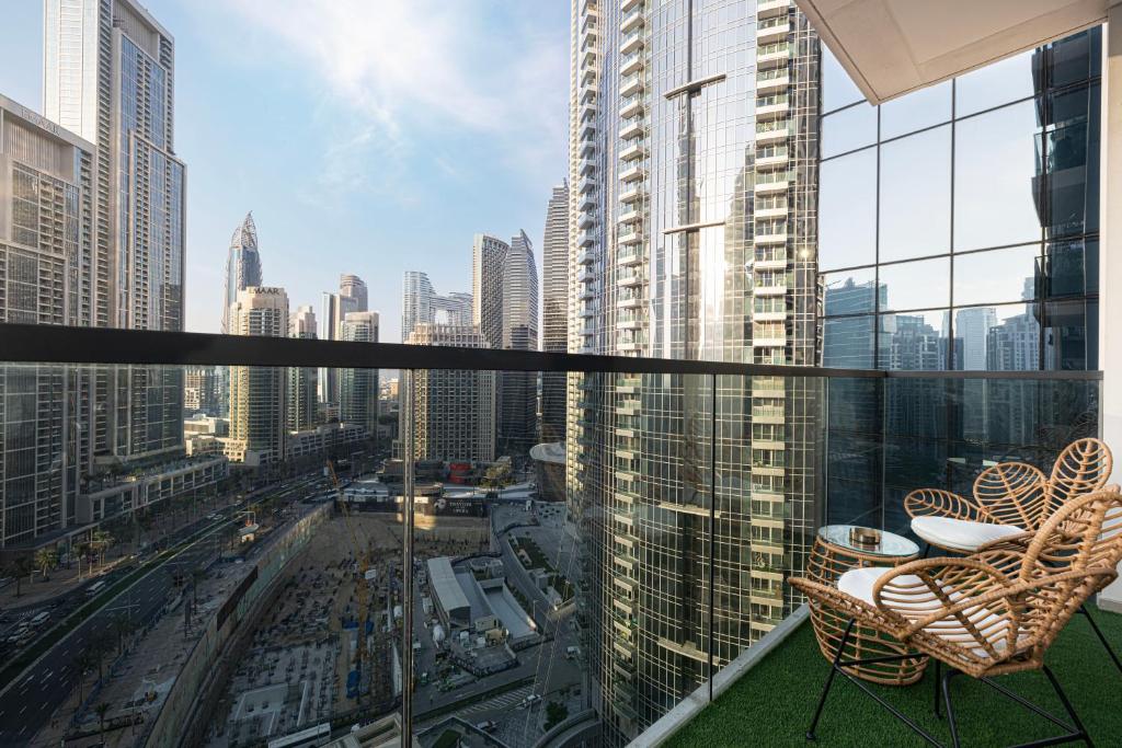Magnificent 2BR with a Scenic Boulevard View, Dubai (updated prices 2025)