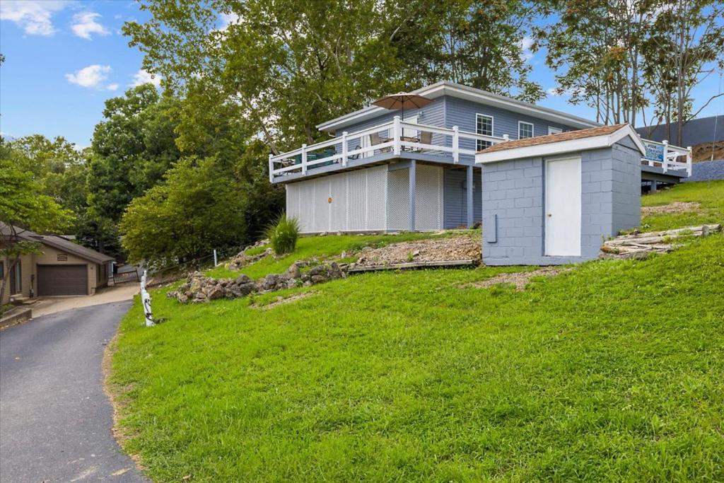 Risque Fun Too, Lake Ozark (precios actualizados 2025)