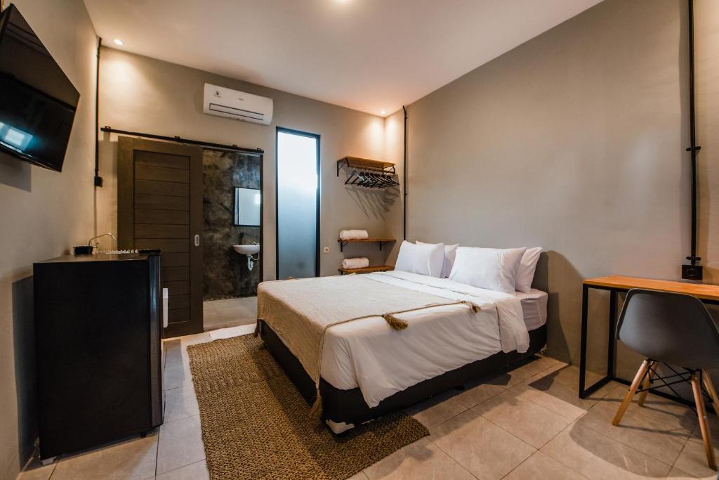 Canggu Apartments: Studio + Kitchen/ Batu Bolong 3, Canggu (updated ...