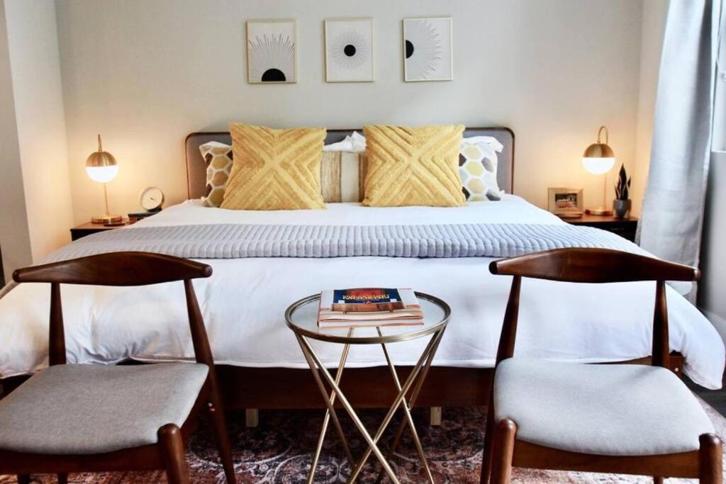 Mid-Century Modern Studio CHOC & St. Joseph, Orange (updated prices 2025)