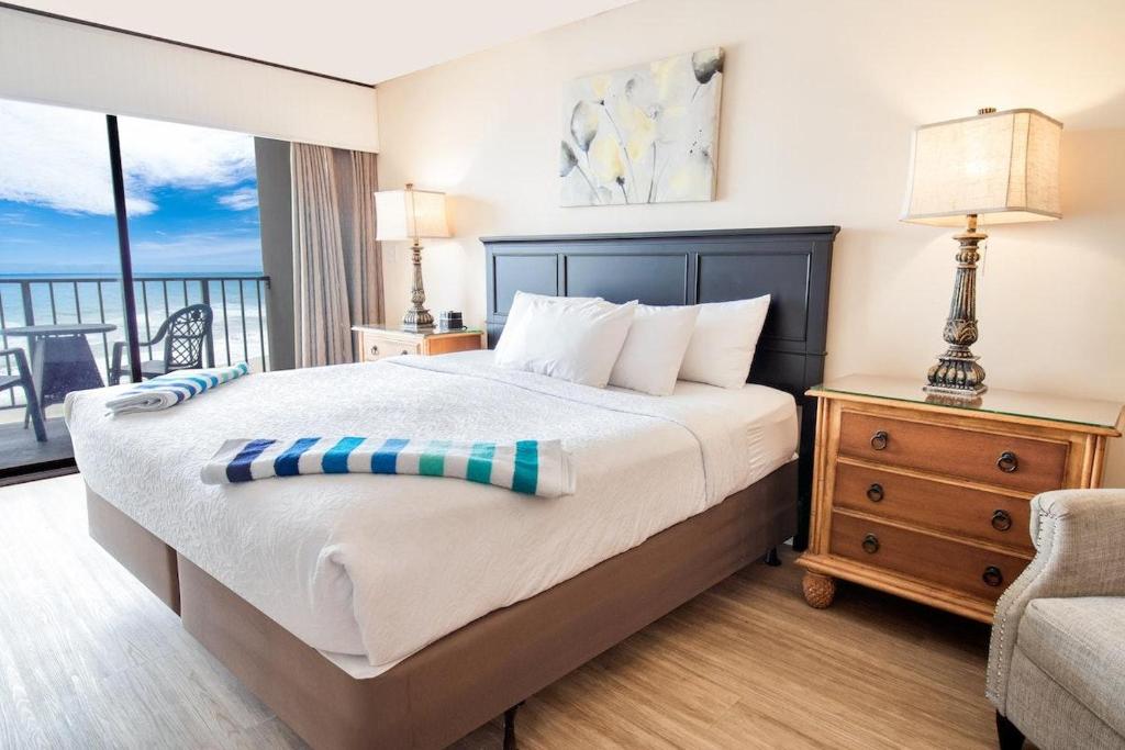 Oceanfront King Room with Private Balcony 4th Floor, Pawleys Island ...