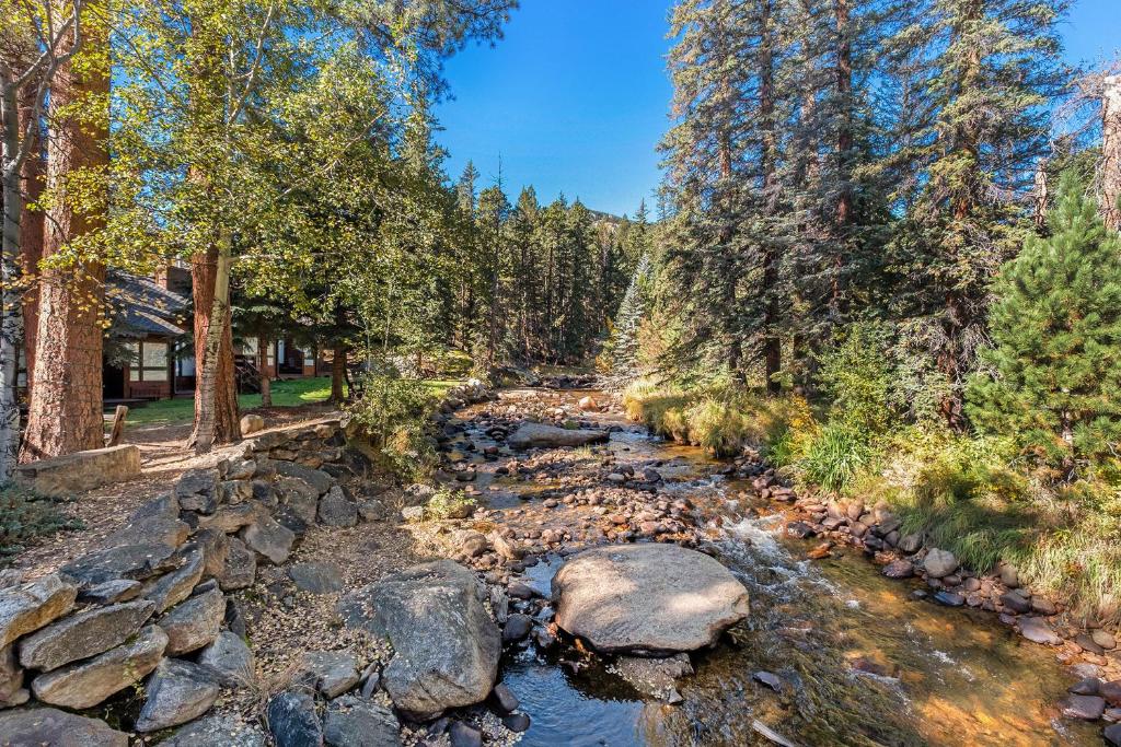 Boulder Brook on Fall River, Estes Park (updated prices 2025)