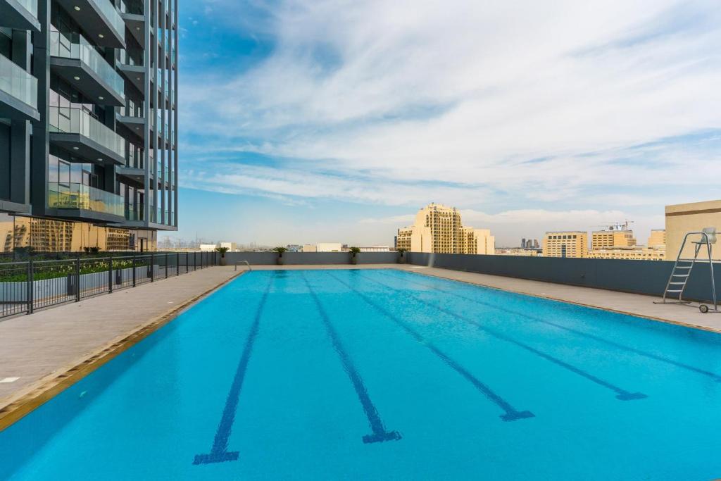 Modern Studio in JVC with a Marina Skyline View, Ντουμπάι (ενημερωμένες ...