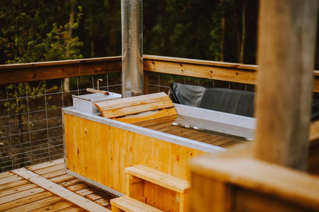 Finger Lakes Treehouse, Sodus (updated prices 2025)