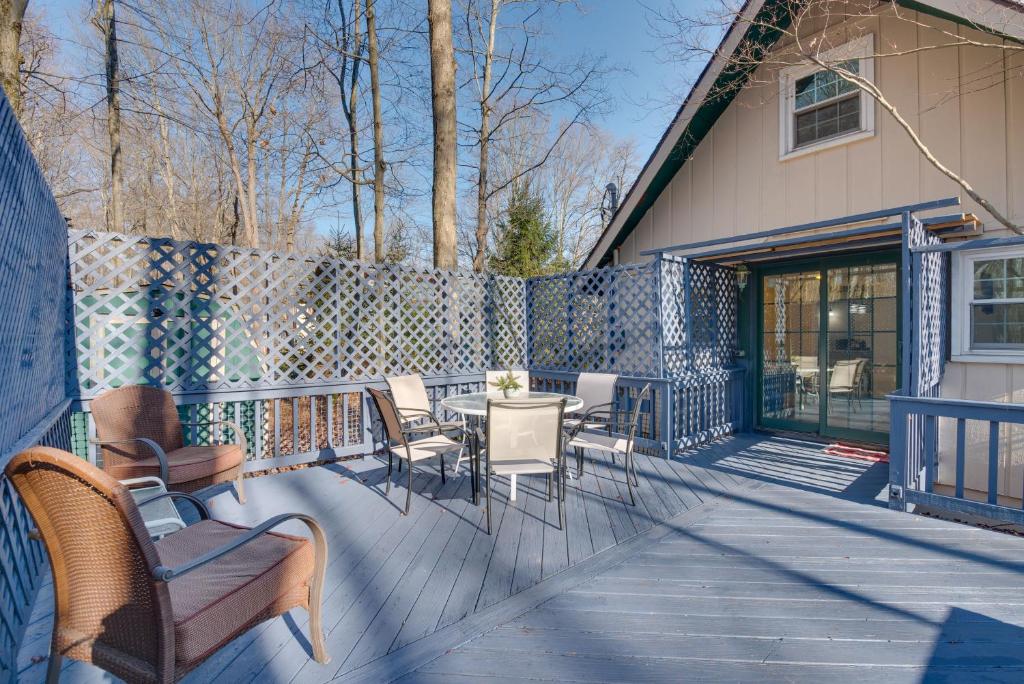 Arrowhead Lake Access Cabin with Resort Amenities, Pocono Lake (updated ...