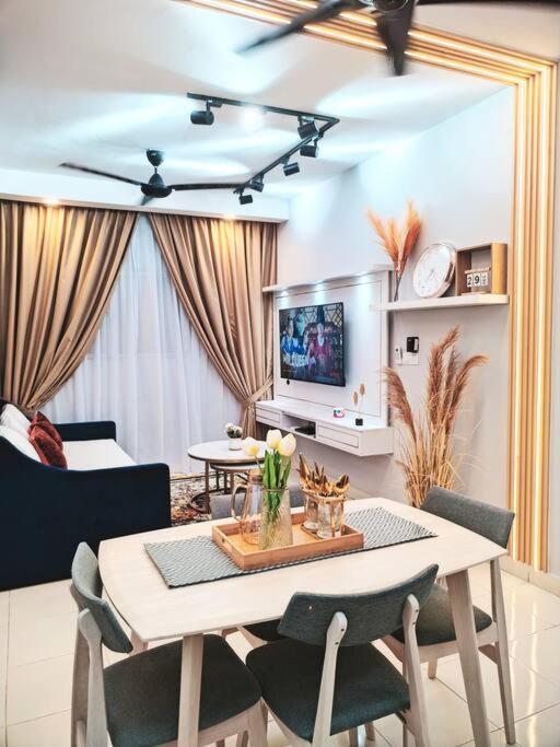 SkyView Suite KLIA@Sepang:FreeWifi&Netflix, Sepang (updated prices 2024)