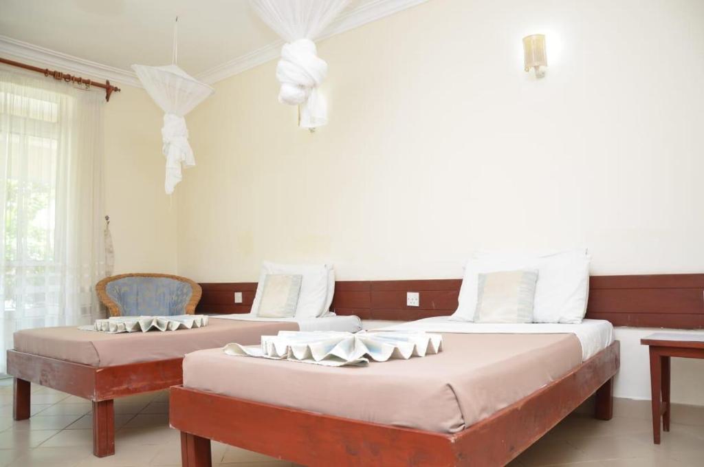 ASINS HOLIDAY INN HOTEL, Ukunda (updated prices 2024)