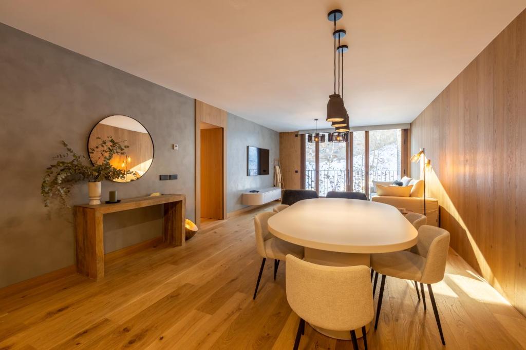 ISARD HOMES & SPA by SELECT RENTALS, El Tarter (updated prices 2024)