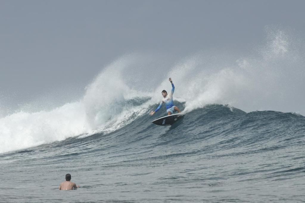 EQ SURF RETREAT, Muli (updated prices 2025)