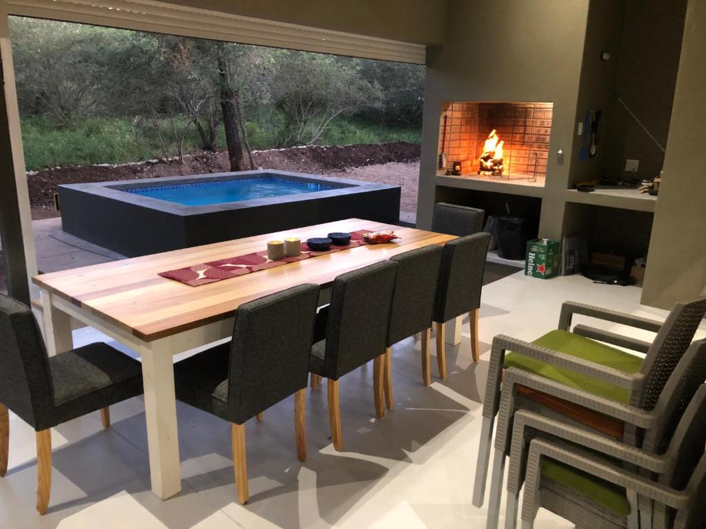 Modern Bush Living, Marloth Park (updated prices 2025)