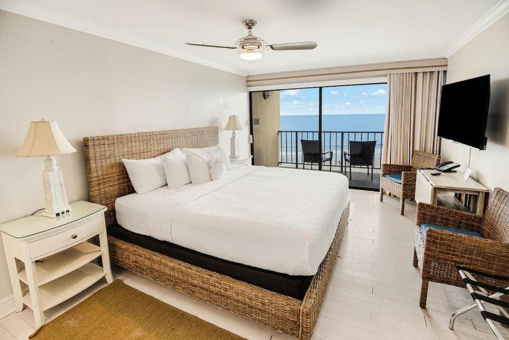 Panoramic Views Oceanfront Tower King Room 7th Flr, Pawleys Island ...