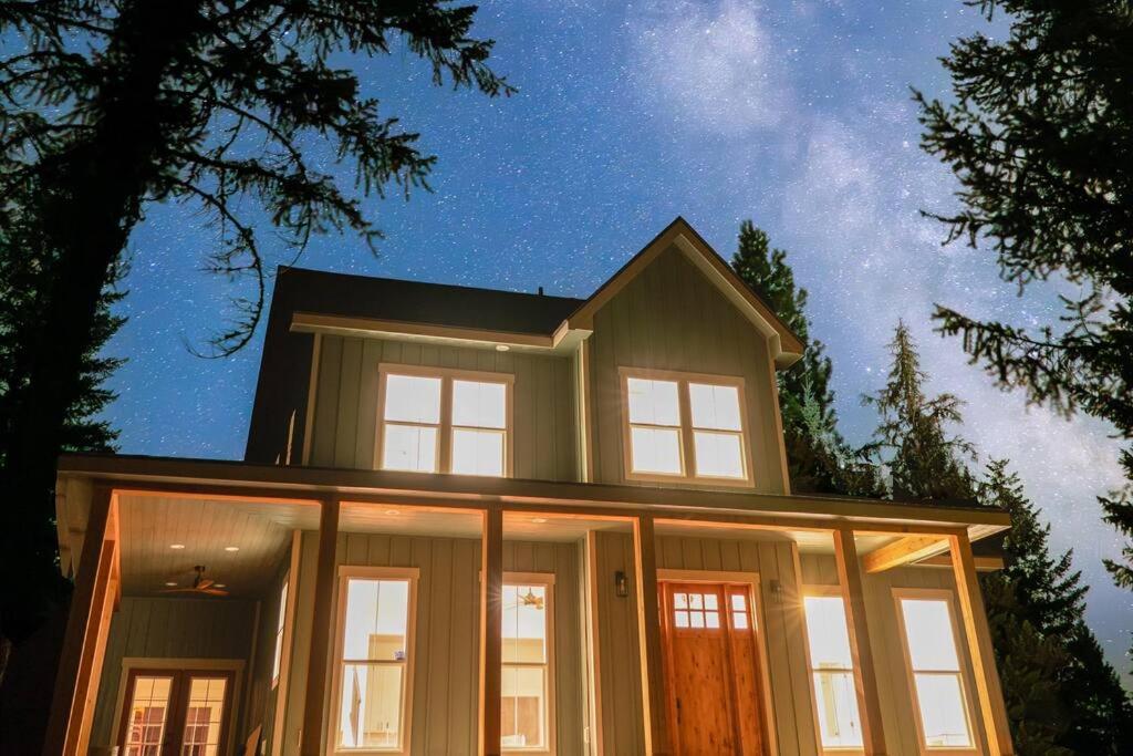 Cozy Escape at Moose Hollow, Deary (updated prices 2025)