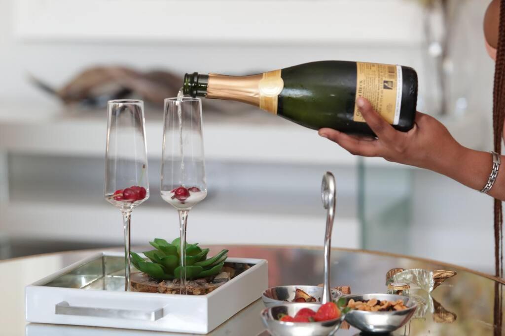 MRB Magical Views Apartment in Midrand, Midrand (updated prices 2026)