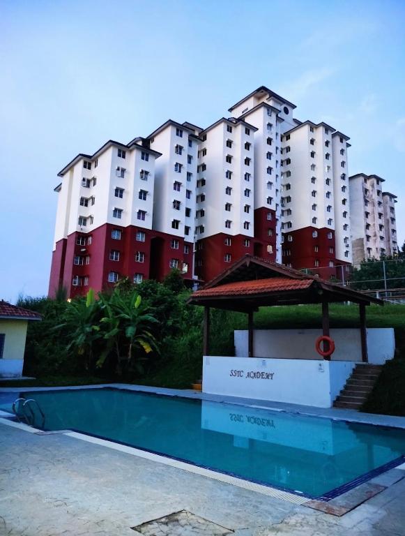 Barokah Homestay Buginvilla Taman Bunga Raya, Kampung Sungia Buaya ...