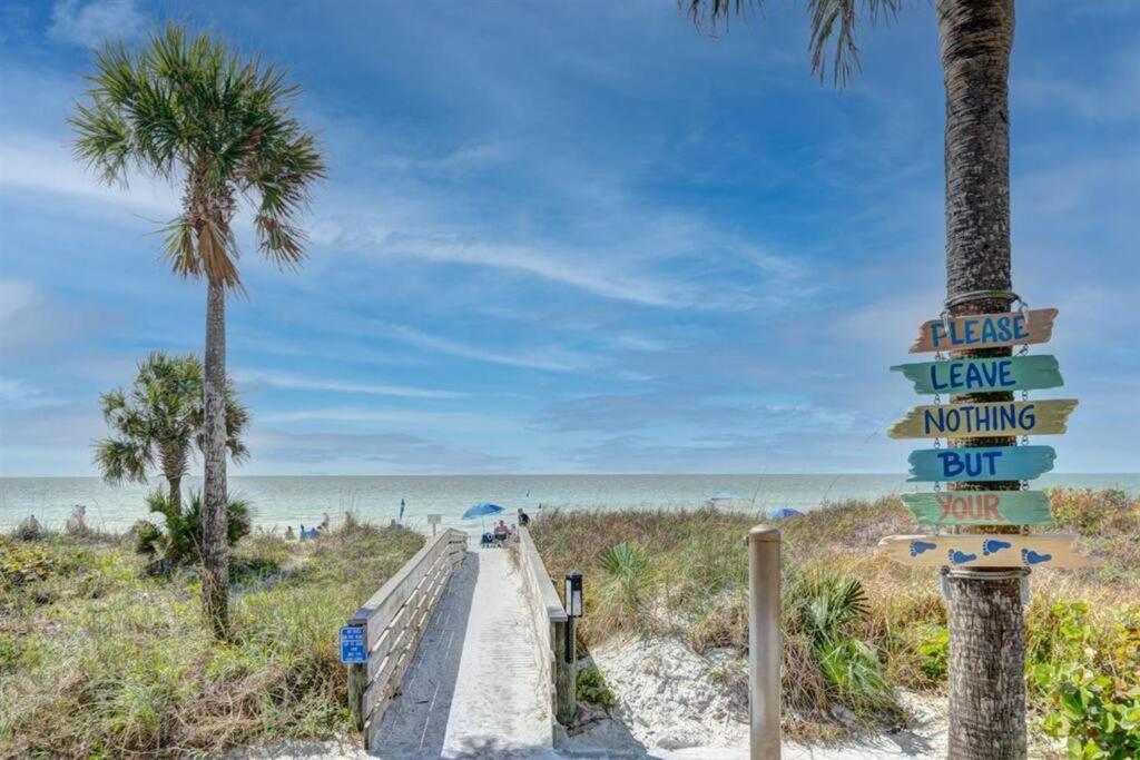 Beauty & the Beach for Lovers of Fun, Work, Beach, Clearwater Beach ...