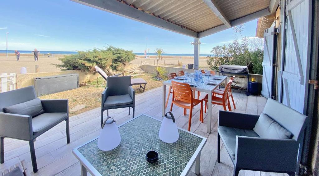 Maison de vacances en front de mer, Saint Pierre La Mer (updated prices ...