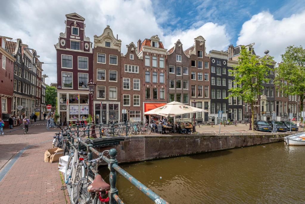 Elegant & unique canal house in famous canal area, Amsterdam (updated ...
