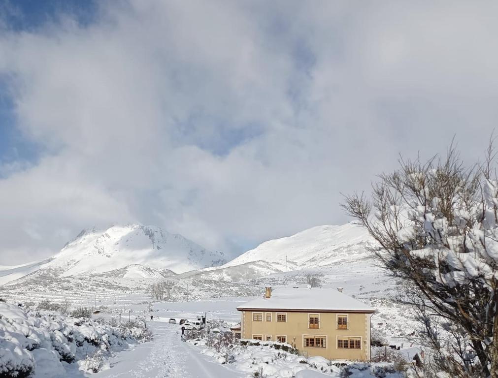 Hotel Pico Espiguete, Alba de los Cardaños (precios actualizados 2025)