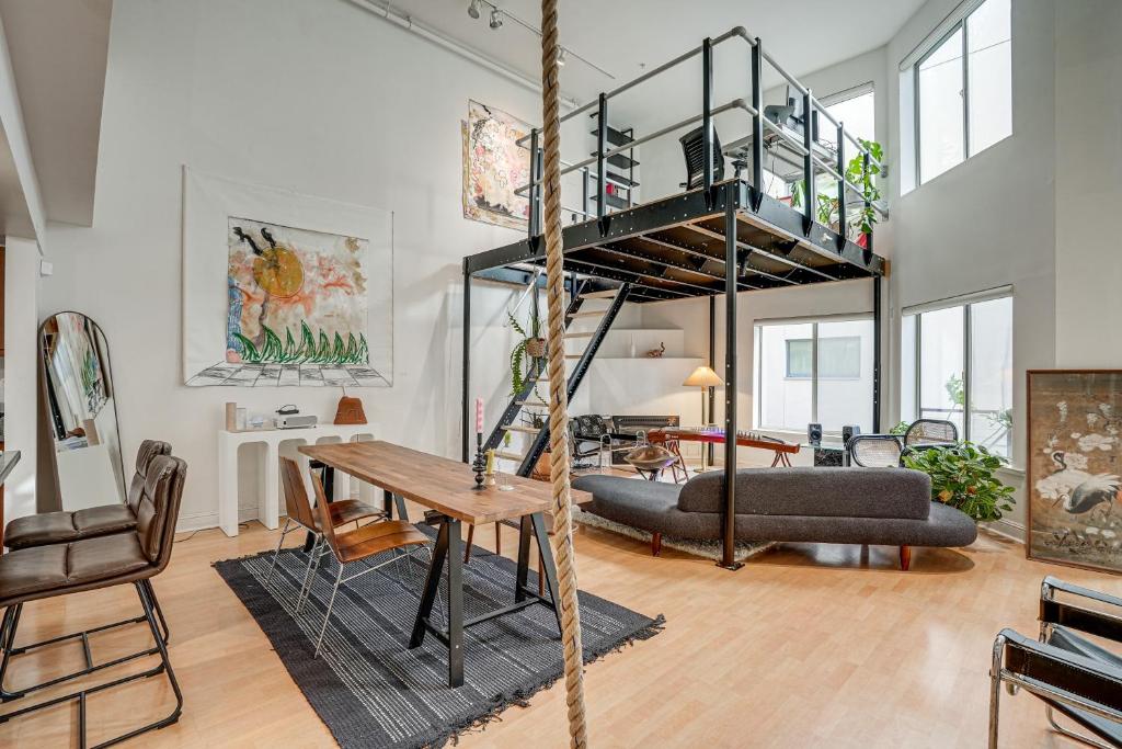 Mid-Century Loft in SoMa - Steps to Caltrain!, San Francisco (updated ...