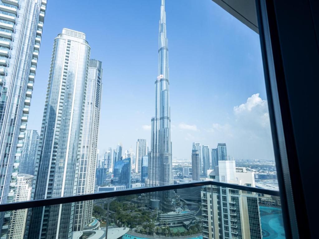MH - ACT Tower - Downtown - Burj View 3BHK -REF4001, Dubai (updated ...